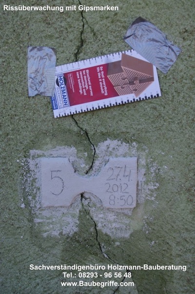 Putzrisse bei Innenputzen und Außenputzen